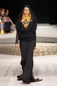 Givenchy Haute Couture Catwalk Fashion Show FW09 | Team Peter Stigter ...