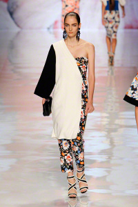 Etro Catwalk Fashion Show Milan SS2013 | Team Peter Stigter, catwalk ...