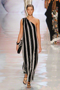 Etro Catwalk Fashion Show Milan SS2013 | Team Peter Stigter, catwalk ...