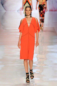 Etro Catwalk Fashion Show Milan SS2013 | Team Peter Stigter, catwalk ...
