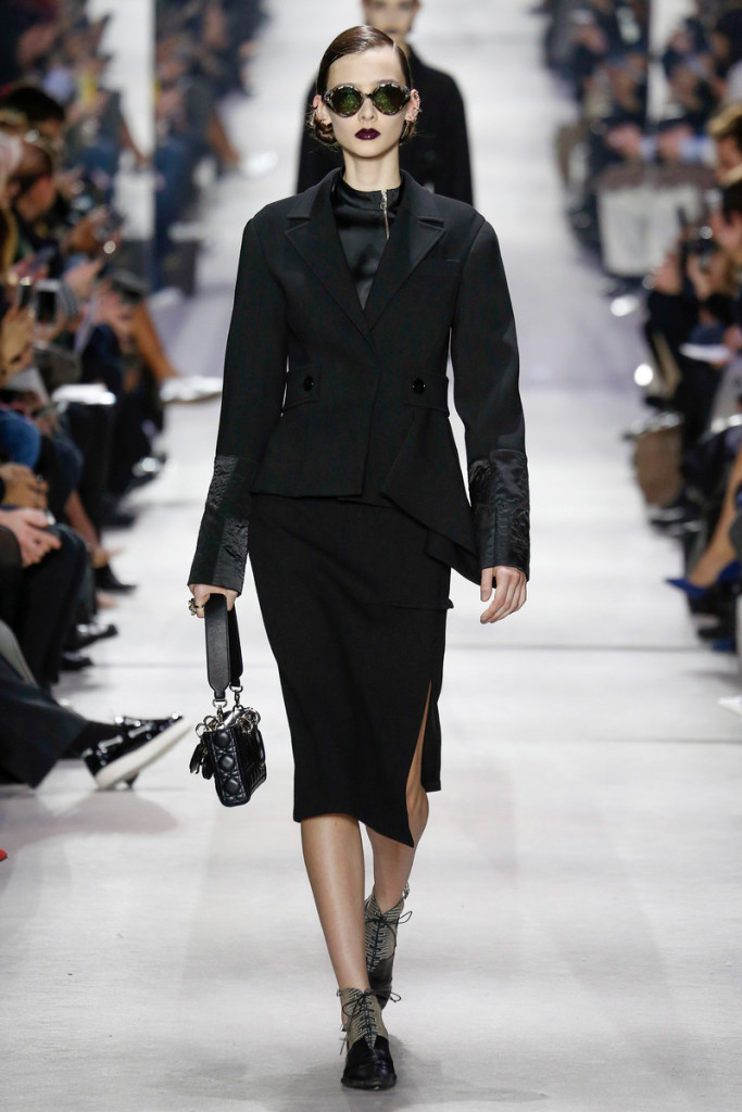 Christian Dior Catwalk Fashion Show Paris Womenswear FW2016 | Team ...