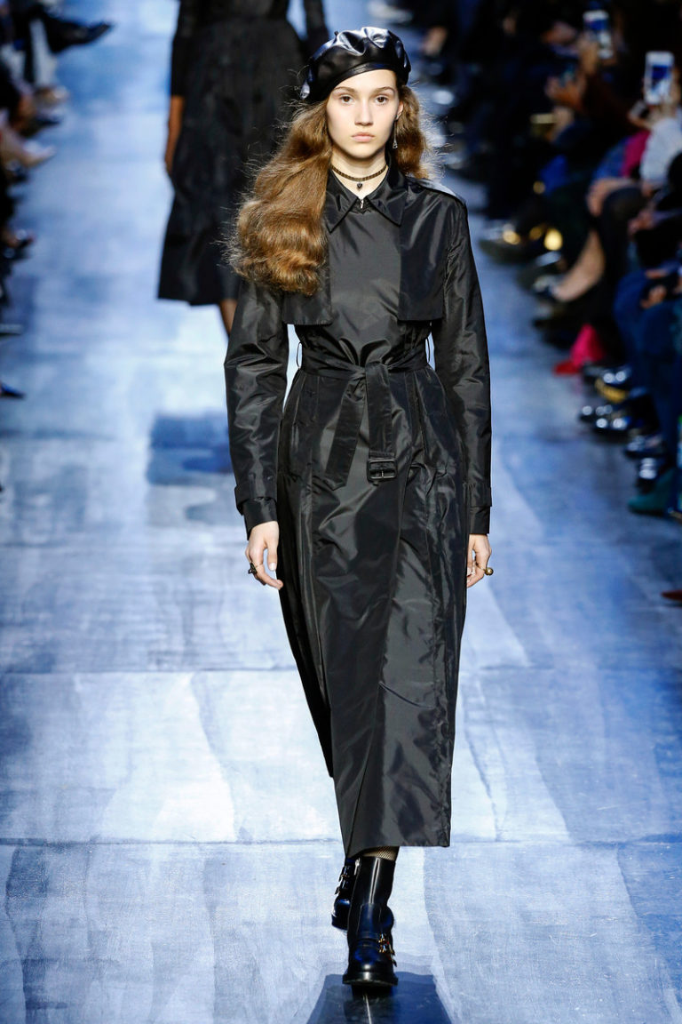 Dior Catwalk Fashion Show Paris Womenswear FW2017 | Team Peter Stigter ...