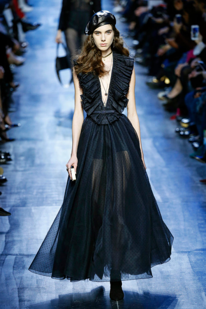 Dior Catwalk Fashion Show Paris Womenswear FW2017 | Team Peter Stigter ...