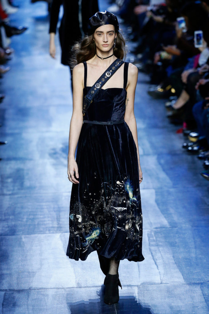 Dior Catwalk Fashion Show Paris Womenswear FW2017 | Team Peter Stigter ...