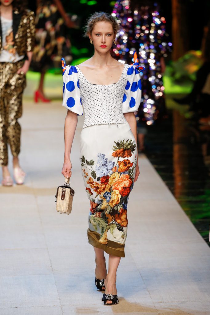 Summer Catwalk Trend 2017: Tiny Bags | Team Peter Stigter, catwalk show ...