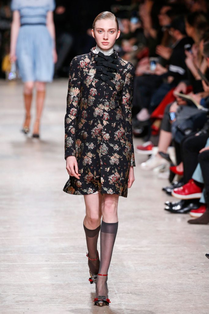 Fall/Winter Catwalk Trend 2017/2018: Winter Florals | Team Peter ...
