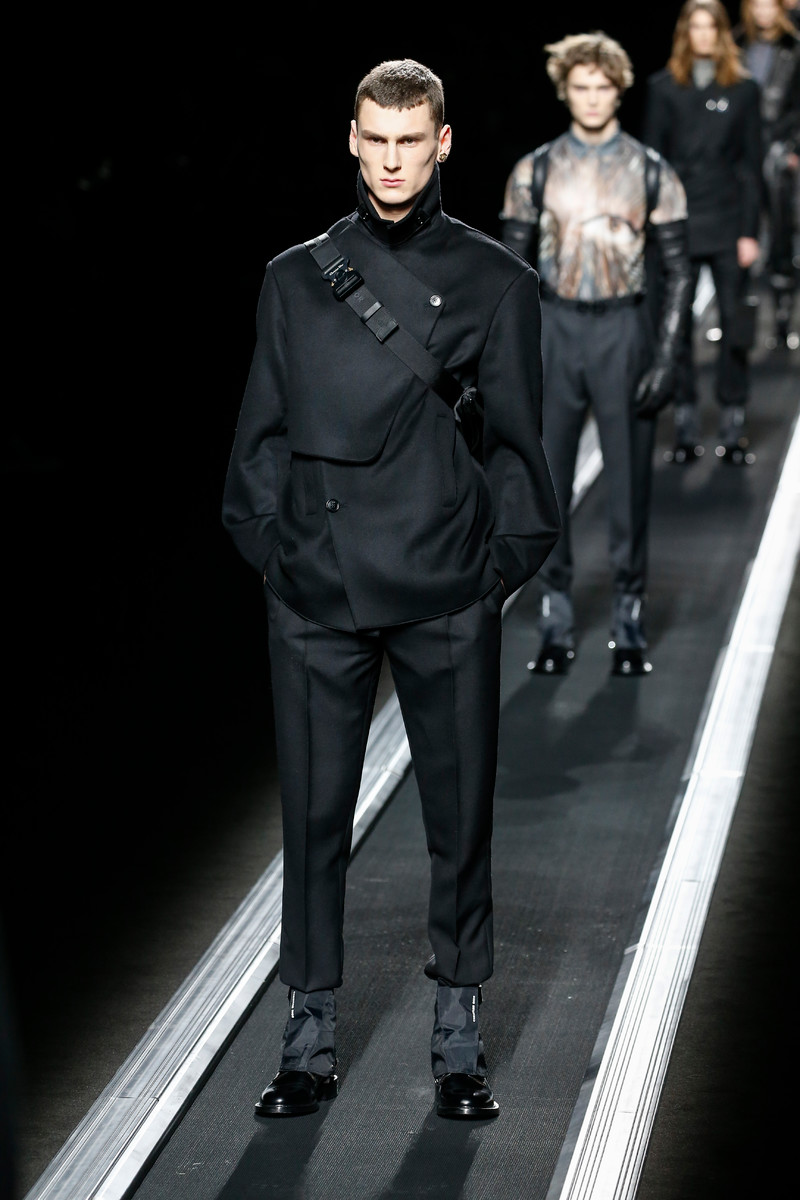 Dior Homme Catwalk Fashion Show Paris FW2019 | Team Peter Stigter ...