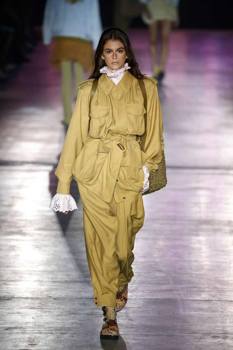 Catwalk Trend Spring/Summer 2019: Utility Mode On | Team Peter Stigter ...