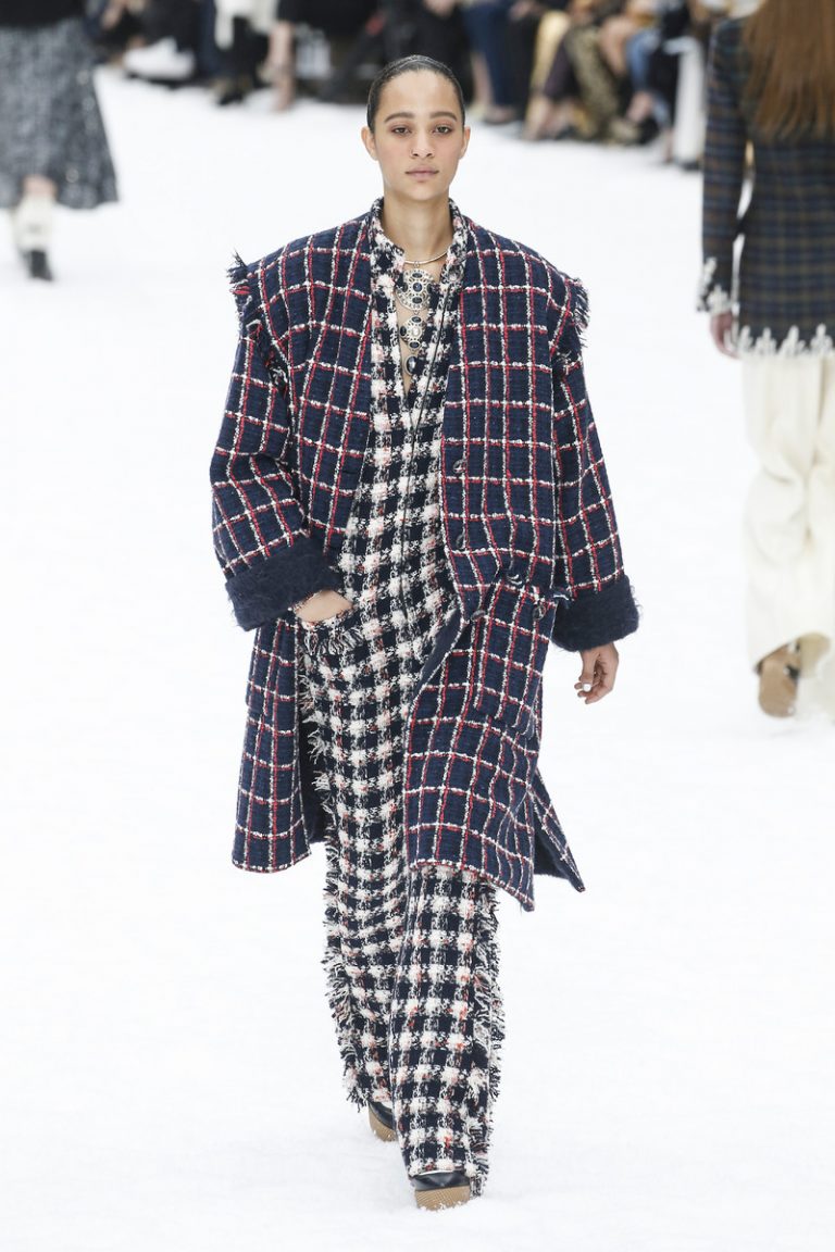 Search Results necklace : Team Peter Stigter, catwalk show, streetwear ...