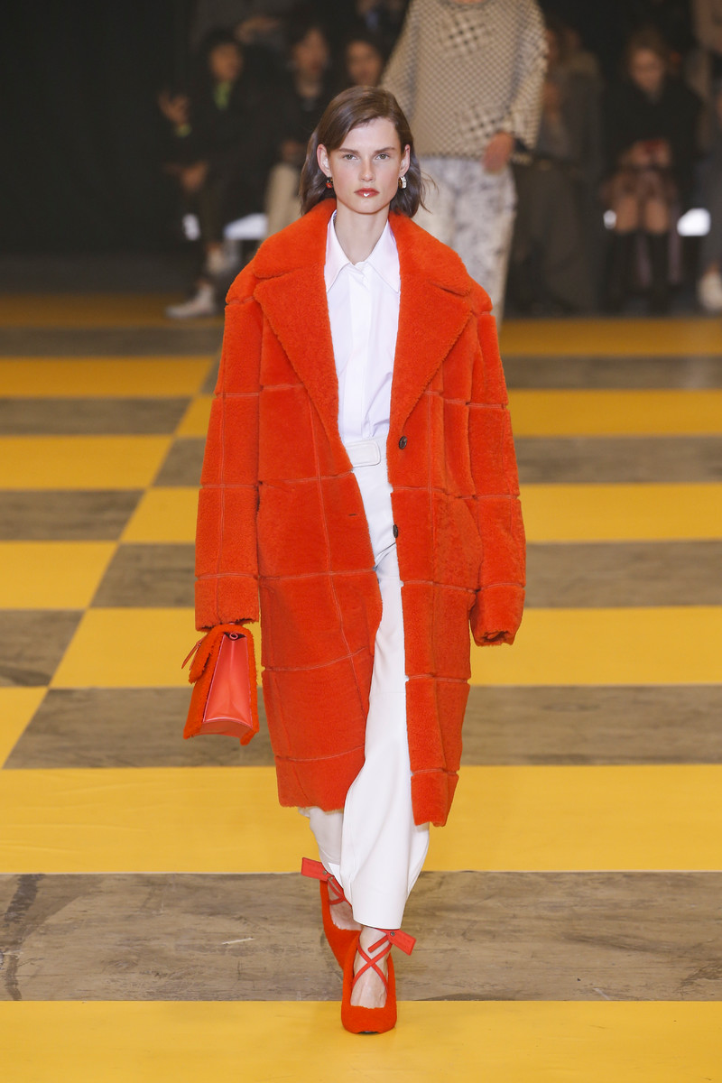 Off-White Catwalk Fashion Show Paris FW2019 | Team Peter Stigter ...