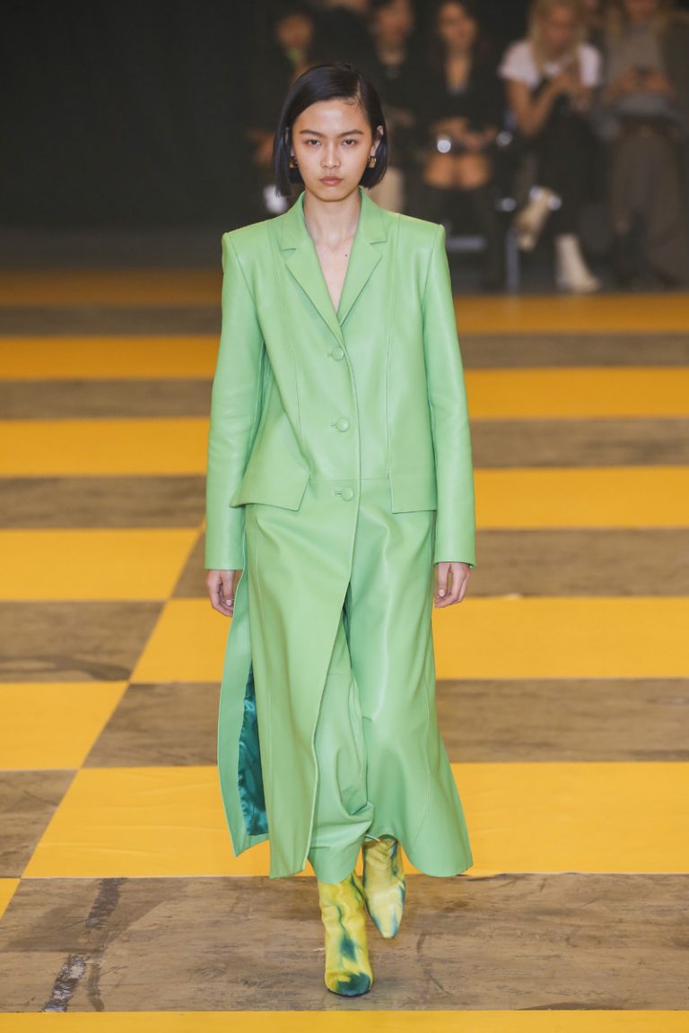 Off-White Catwalk Fashion Show Paris FW2019 : Team Peter Stigter ...