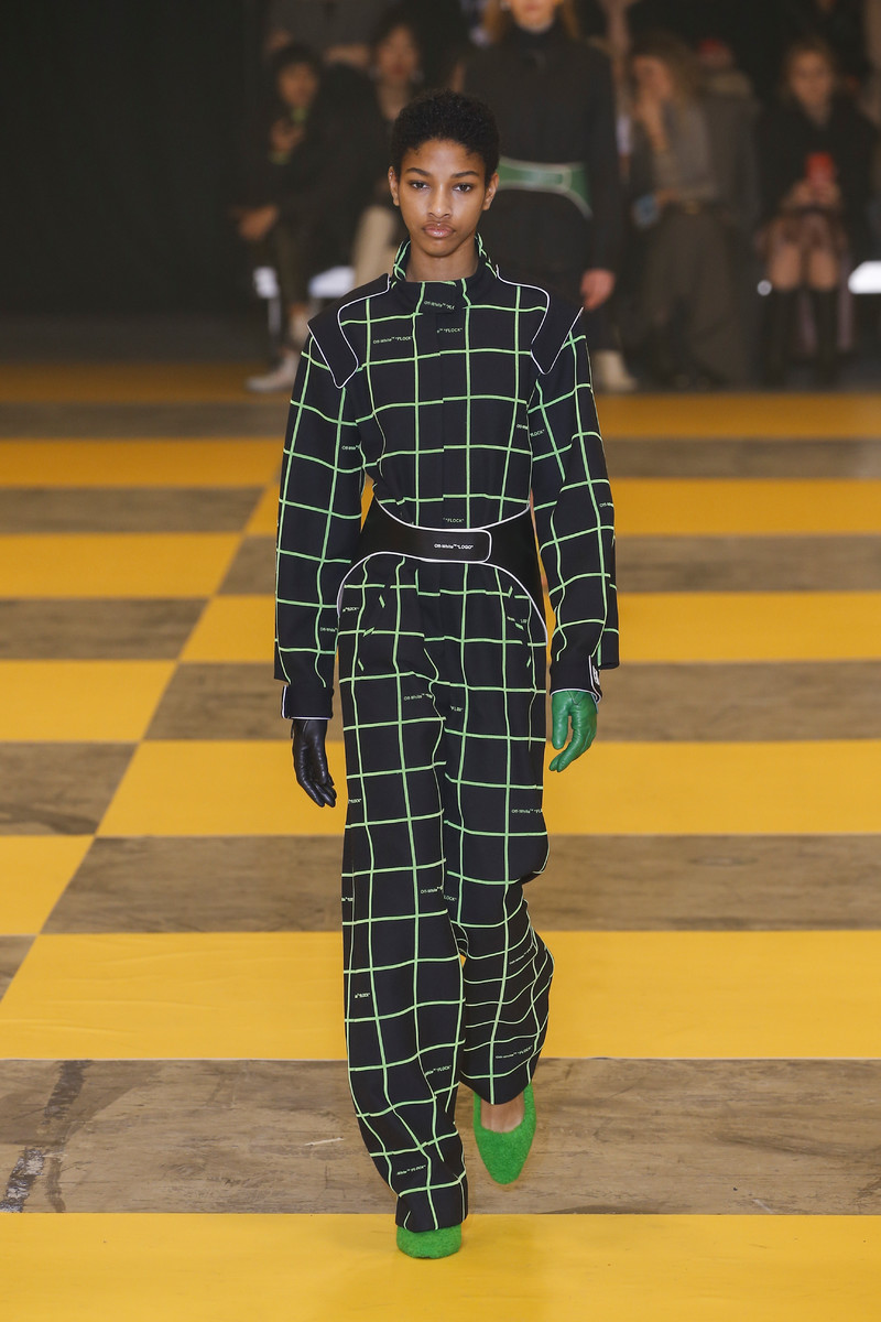 Off-White Catwalk Fashion Show Paris FW2019 : Team Peter Stigter ...
