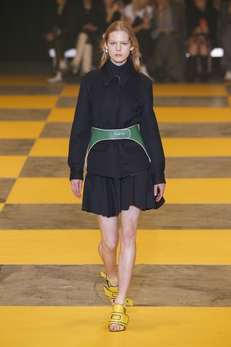 Off-White Catwalk Fashion Show Paris FW2019 : Team Peter Stigter ...