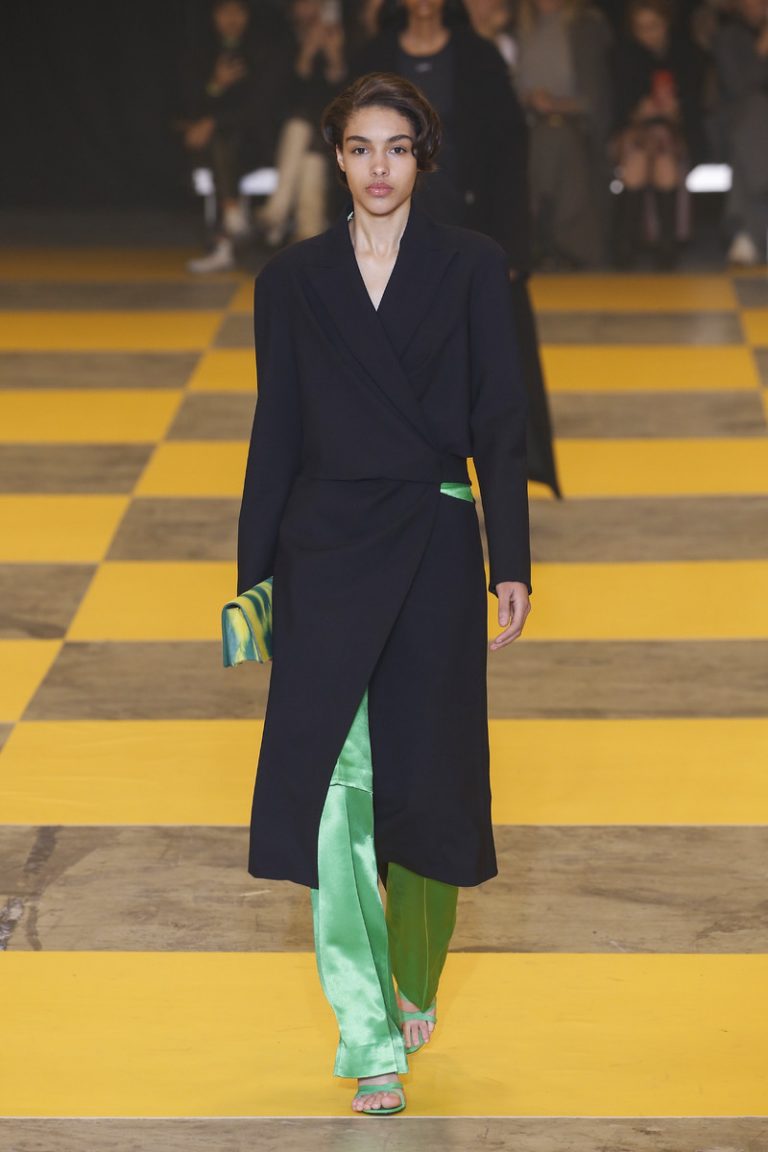 Off-White Catwalk Fashion Show Paris FW2019 : Team Peter Stigter ...